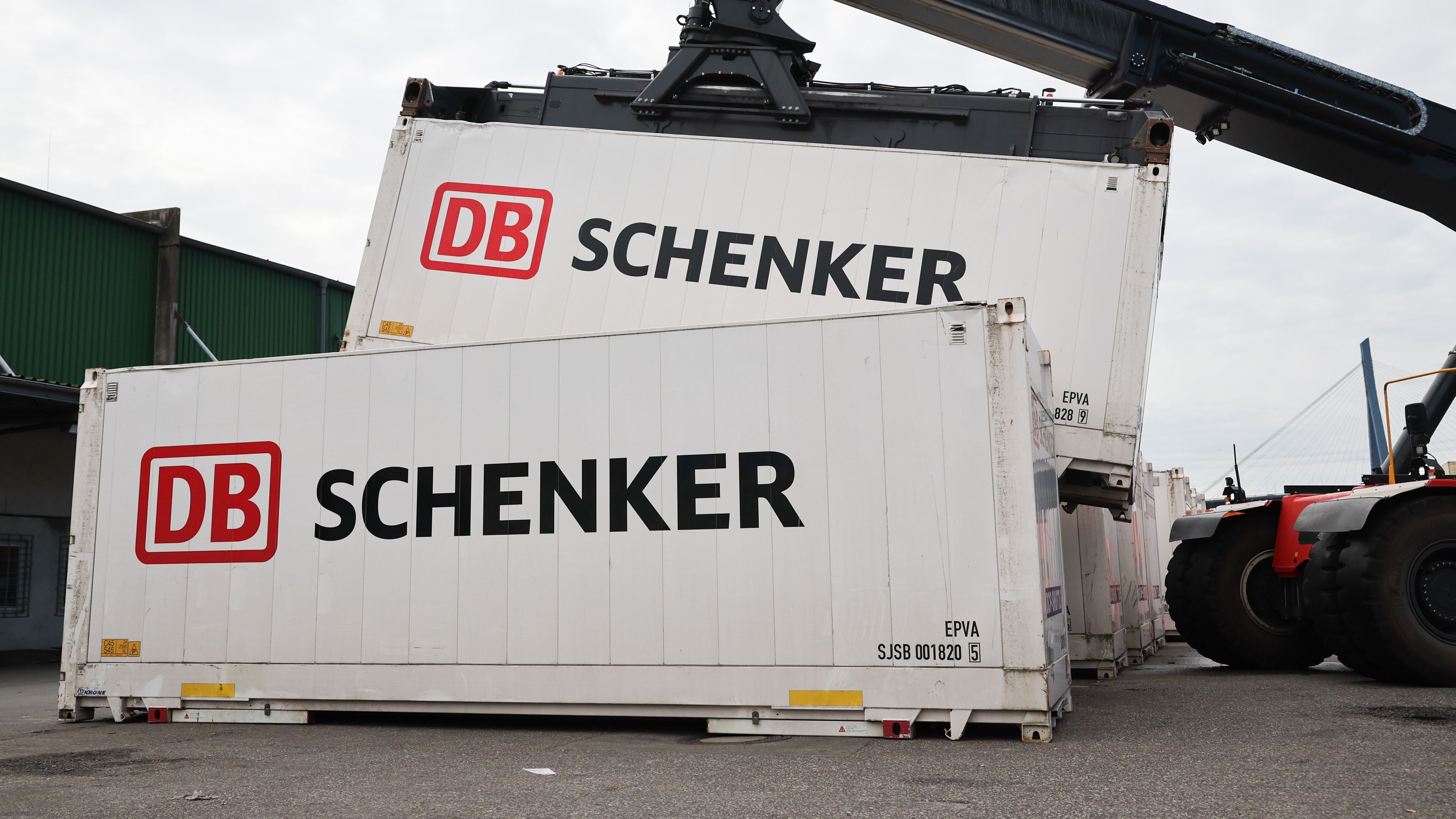 DSV: Deutsche Bahn schließt Schenker-Verkauf nach Dänemark ab