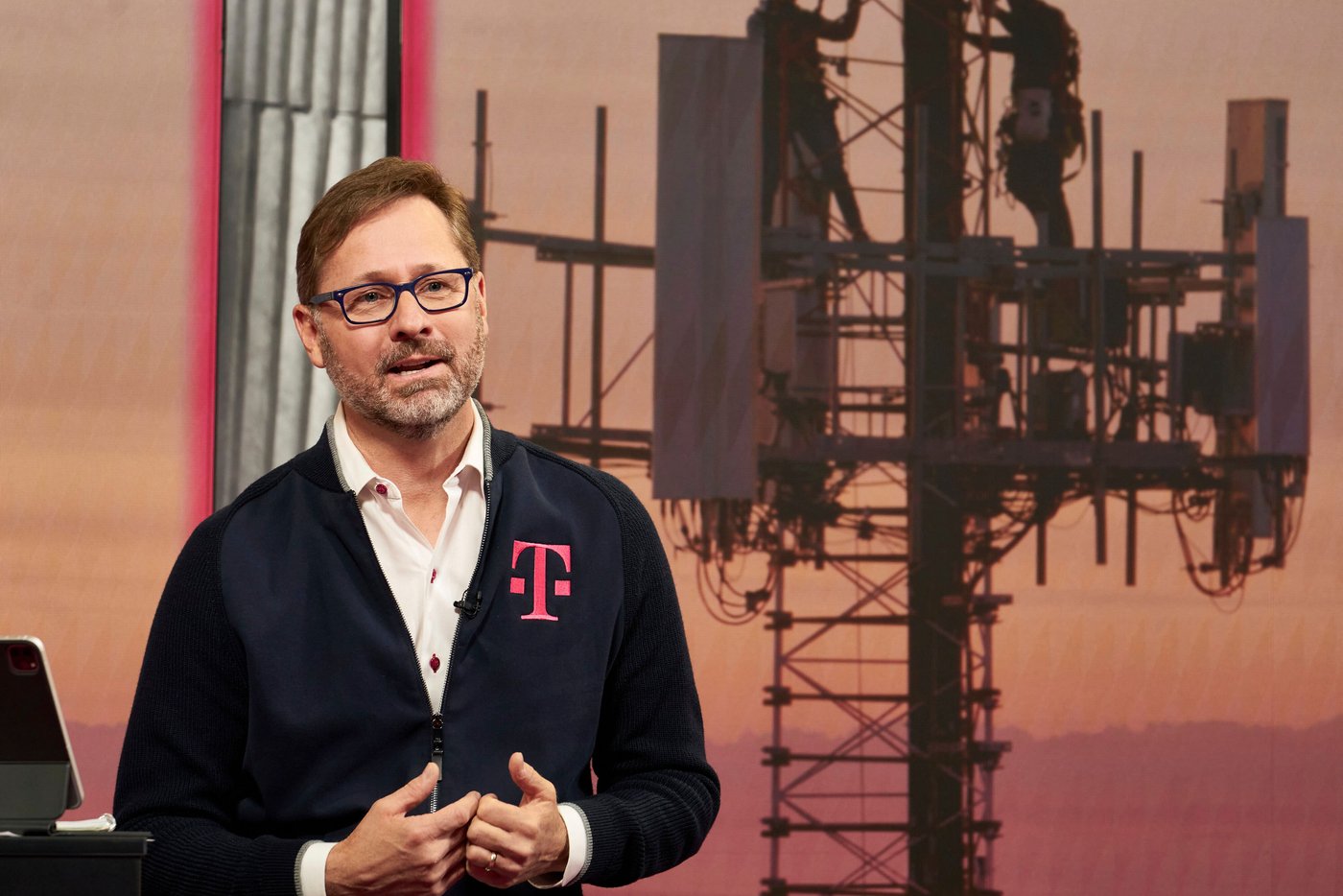 Deutsche Telekom: T-Mobile US will künftig auch Glasfaser anbieten