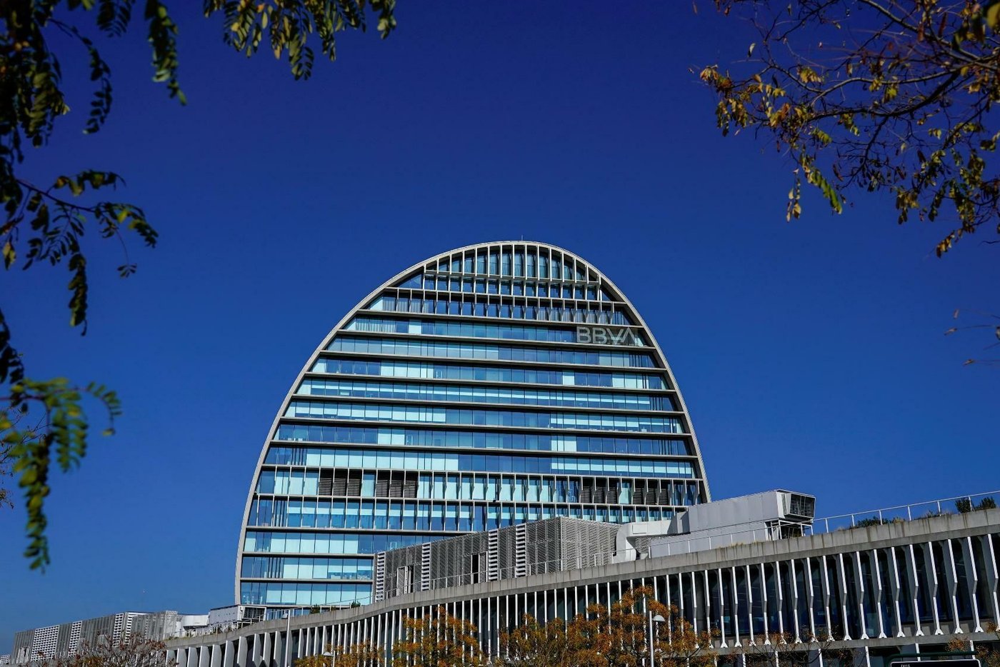 BBVA will Banco Sabadell: Die geplante feindliche Übernahme einer Bank ...