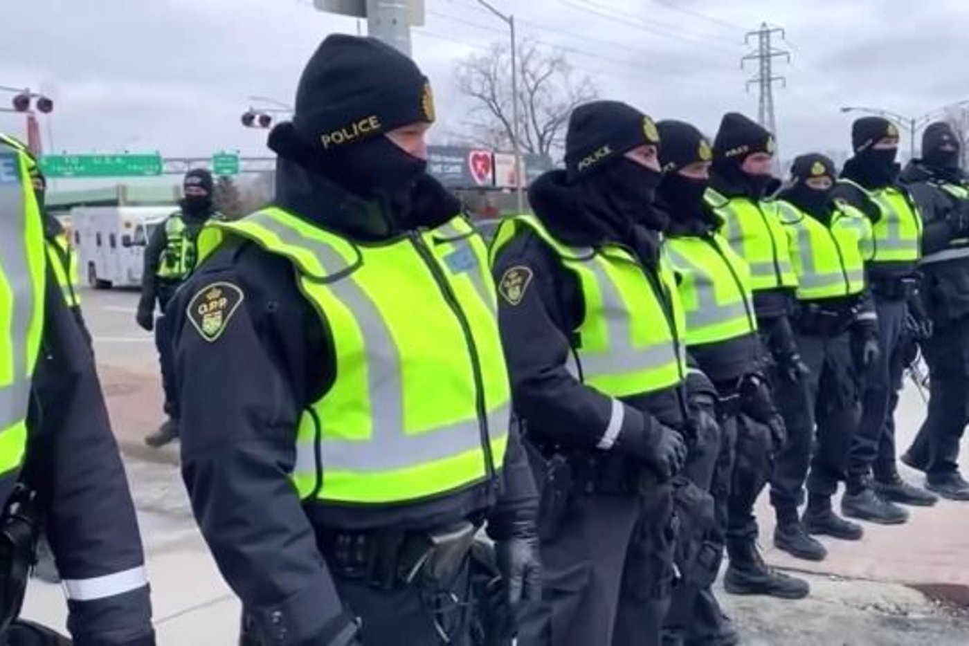 Räumung der Trucker-Blockade in Kanada hat begonnen