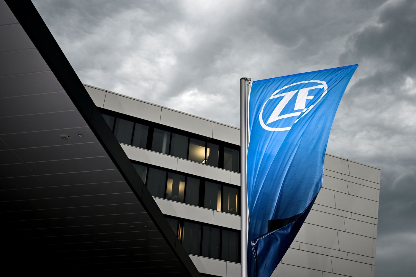 Autozulieferer: ZF kappt Umsatzprognose nach schwachem ersten Halbjahr