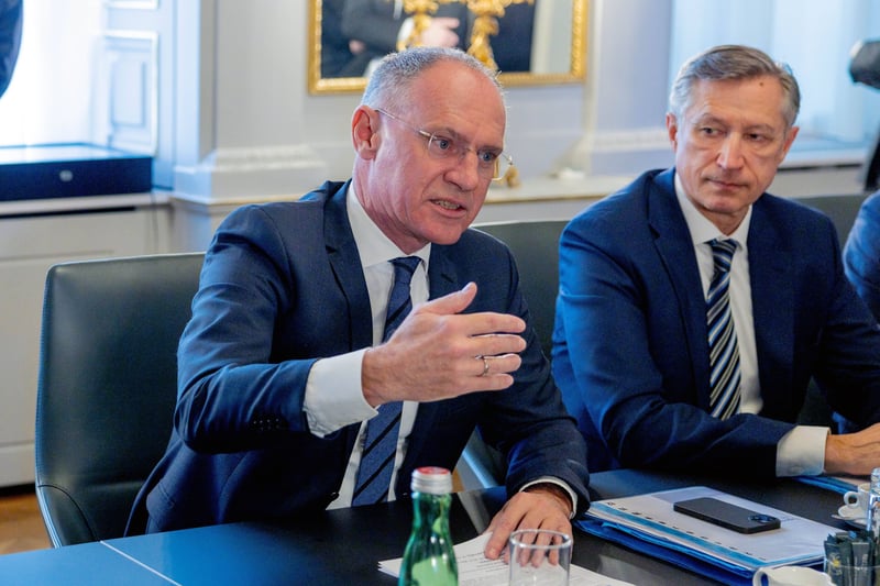 Einwanderung: Österreich setzt Familiennachzug mit sofortiger Wirkung aus