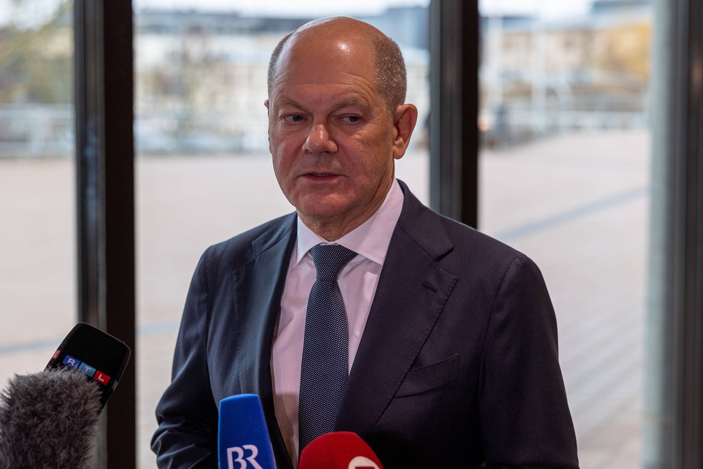 Mutmaßlicher Anschlag in München: Scholz fordert Abschiebung