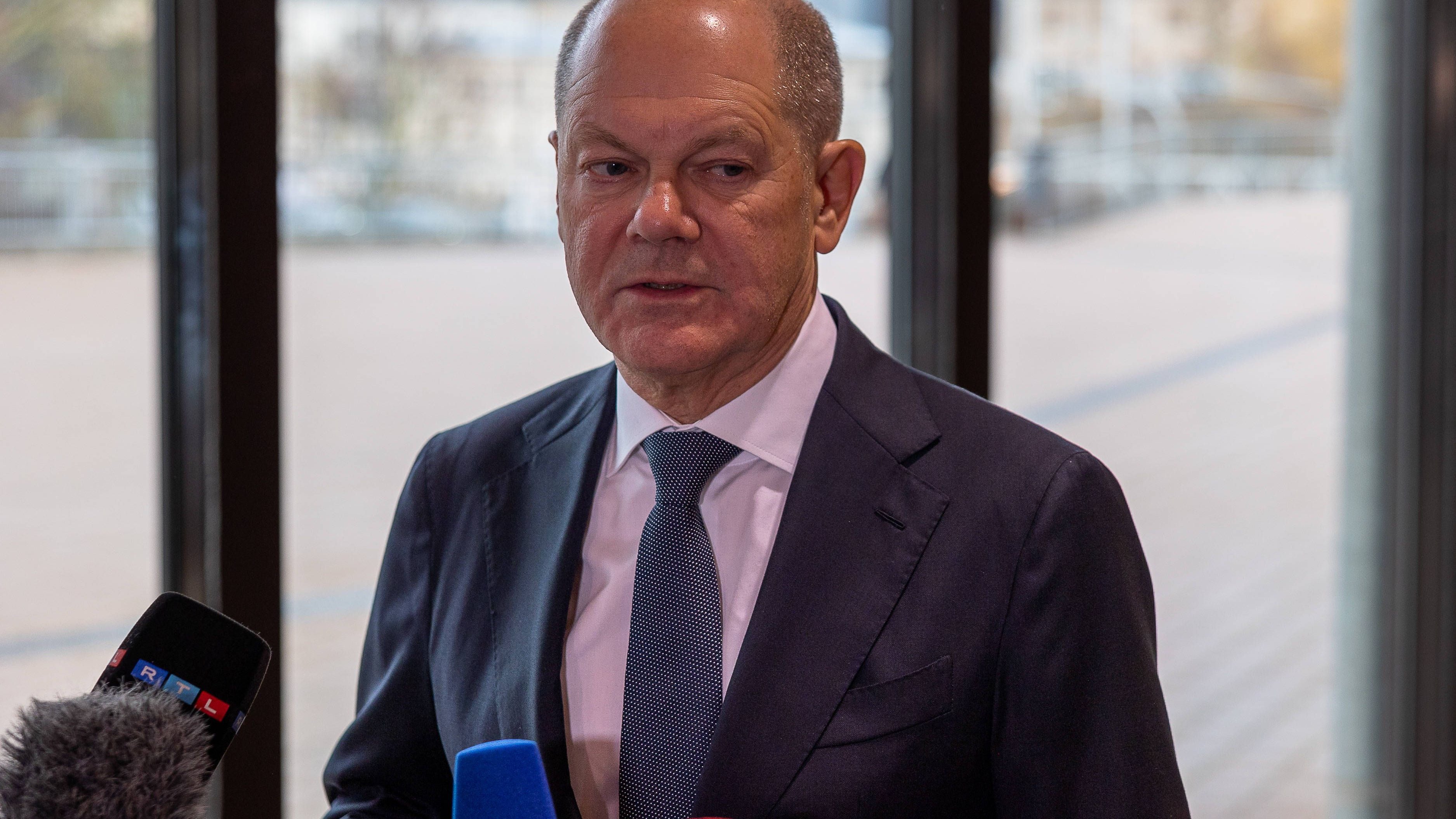 Mutmaßlicher Anschlag in München: Scholz fordert Abschiebung