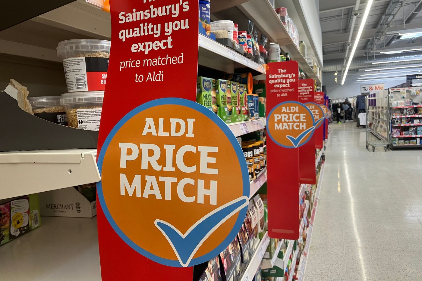 Discounter: Aldi kämpft mit britischen Supermärkten um die Preise