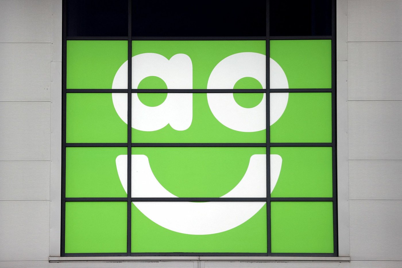 Ausblick stützt AO-World-Aktie