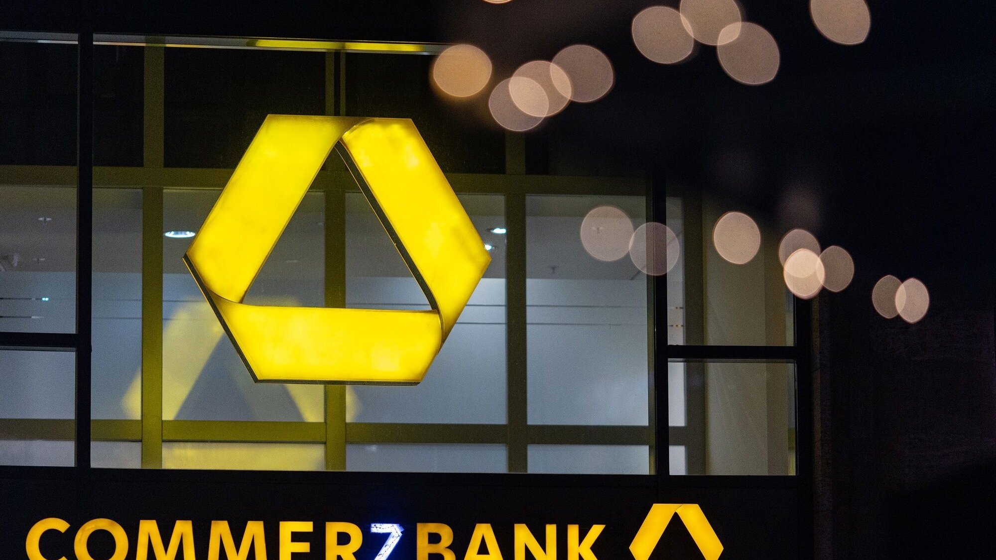 Übernahmekampf: Unicredit legt sich mit dem Commerzbank-Betriebsrat an