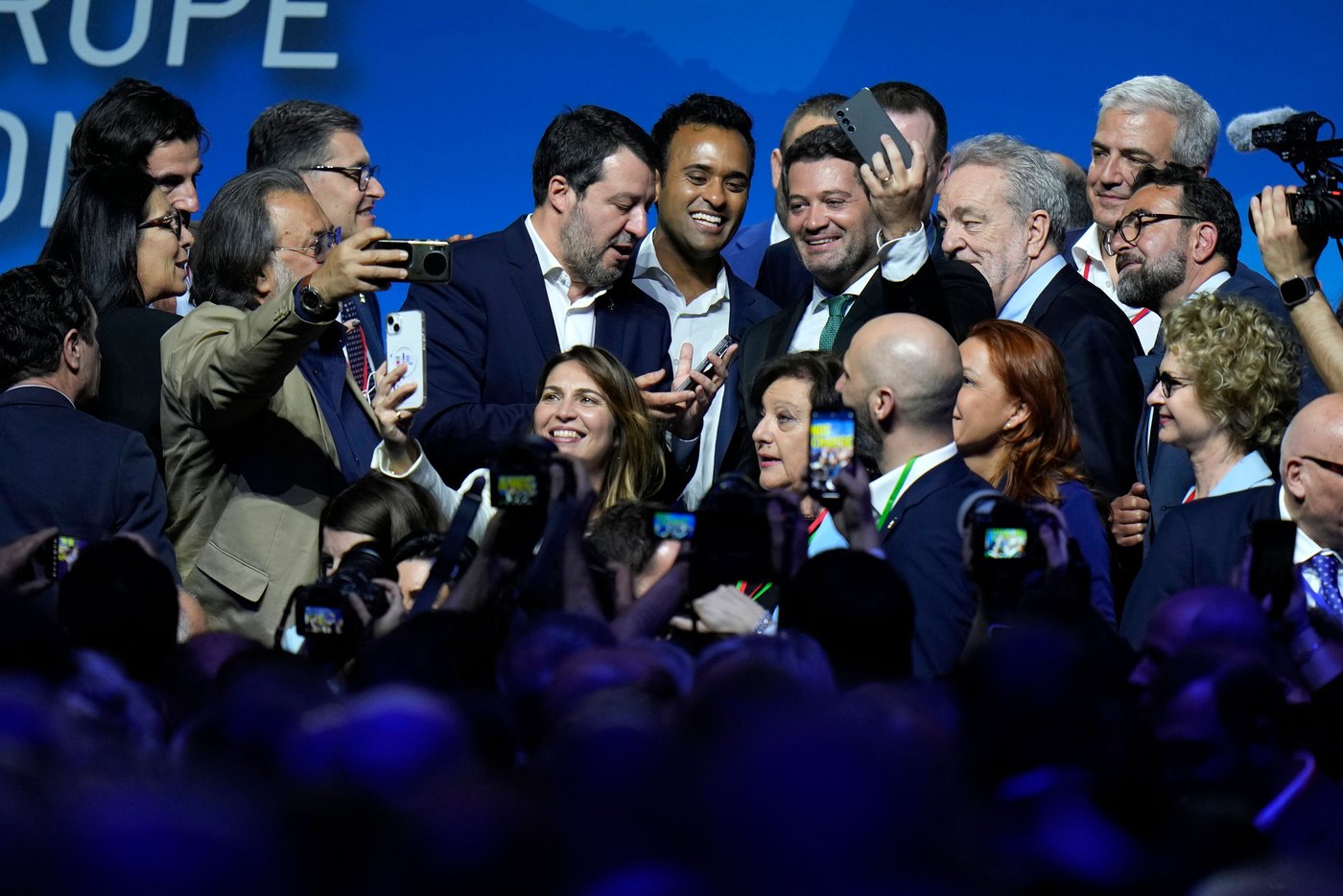 Rechtsruck in Europa: Wieso die Angst vieler Wähler vor Rechtsaußen ...