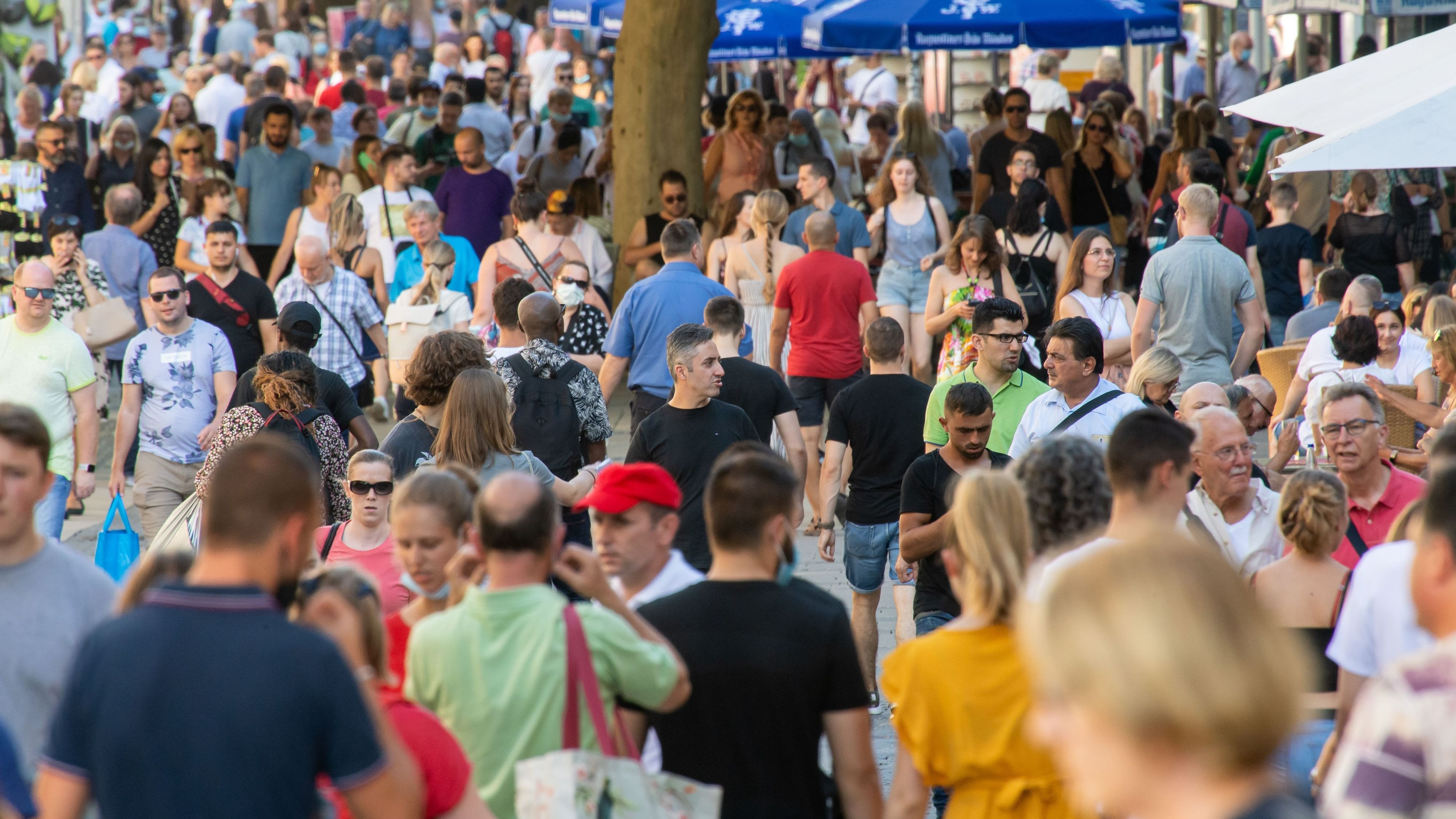 Deutsche Bevölkerung: Vier Millionen Menschen mehr seit 1990 – Bayern ...
