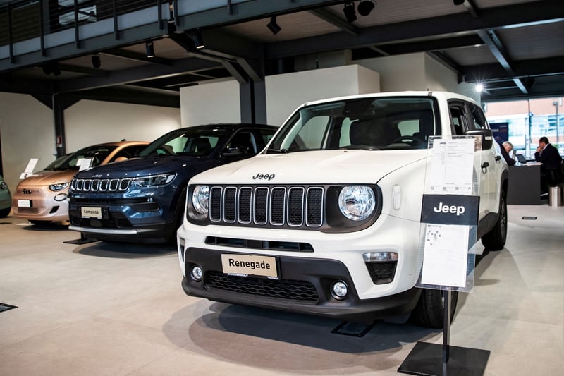 Autoindustrie: Opel-Mutter Stellantis meldet Milliardenverlust