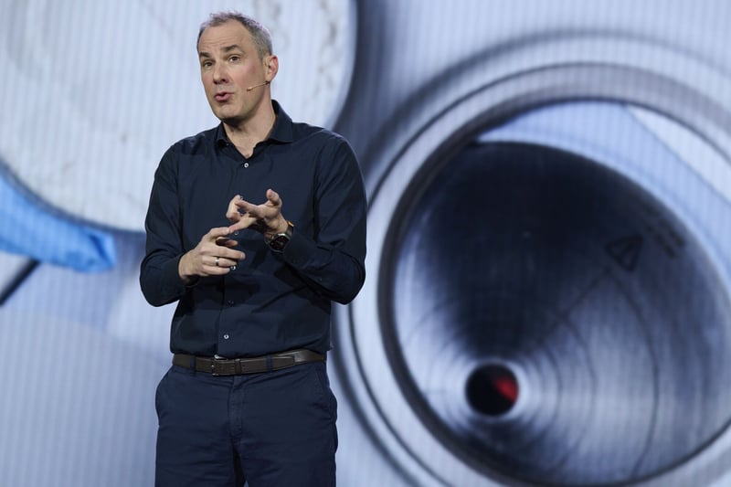 Siemens: Neuer Vertrag für Kronprinz Cedrik Neike trotz Geschäftsflaute