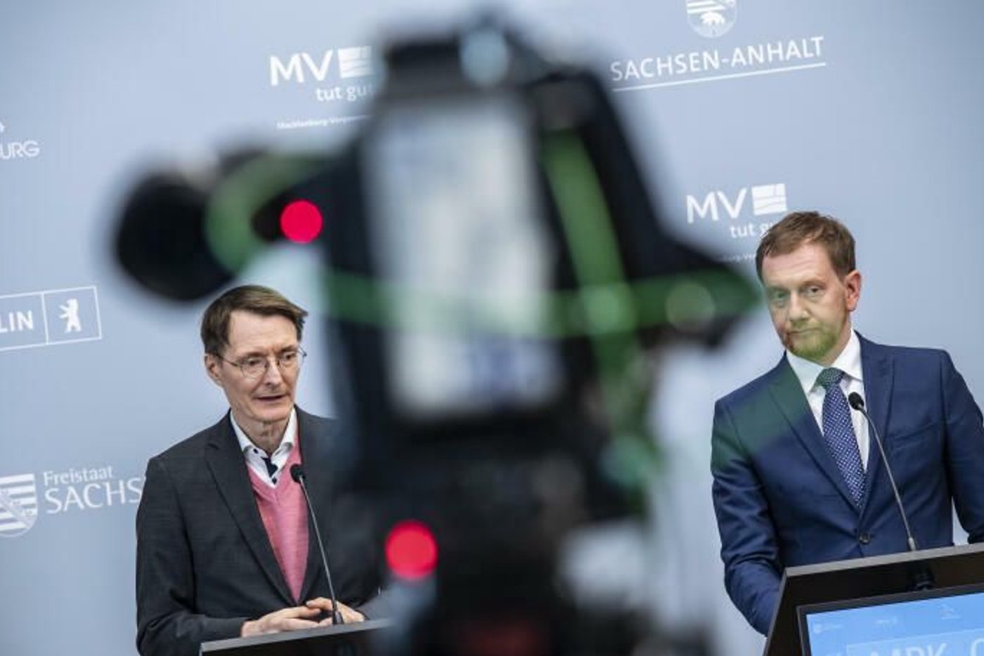 Gesundheitswesen Kretschmer rebelliert gegen Lauterbach: Ost ...