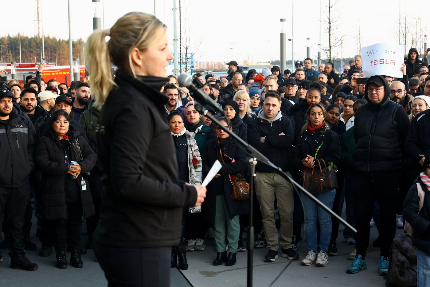 Tesla-Werk: Betriebsratswahl spaltet Teslas Belegschaft in Grünheide