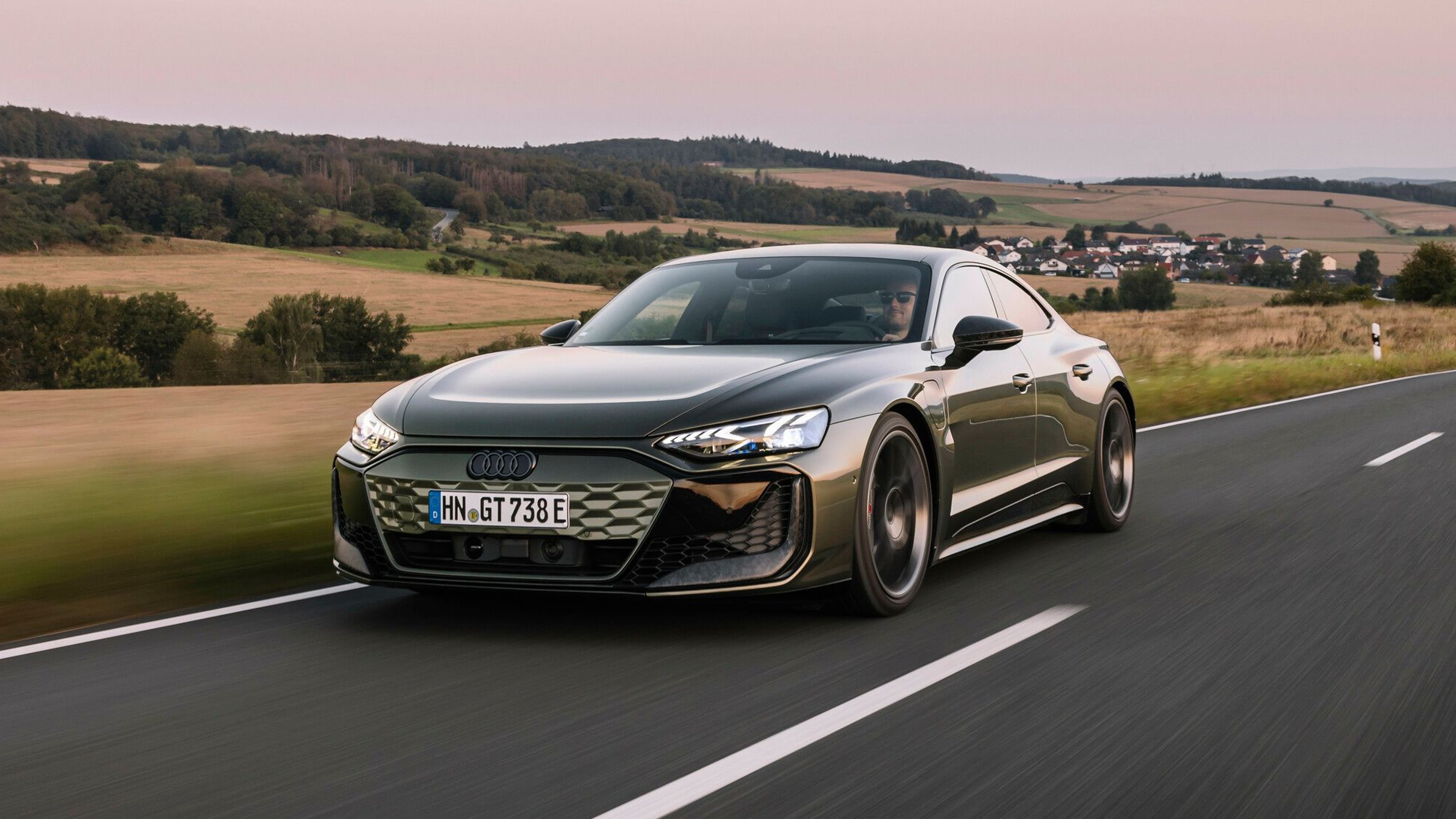 E Tron GT So soll Audis E Sportwagen dem Porsche Taycan die Stirn bieten