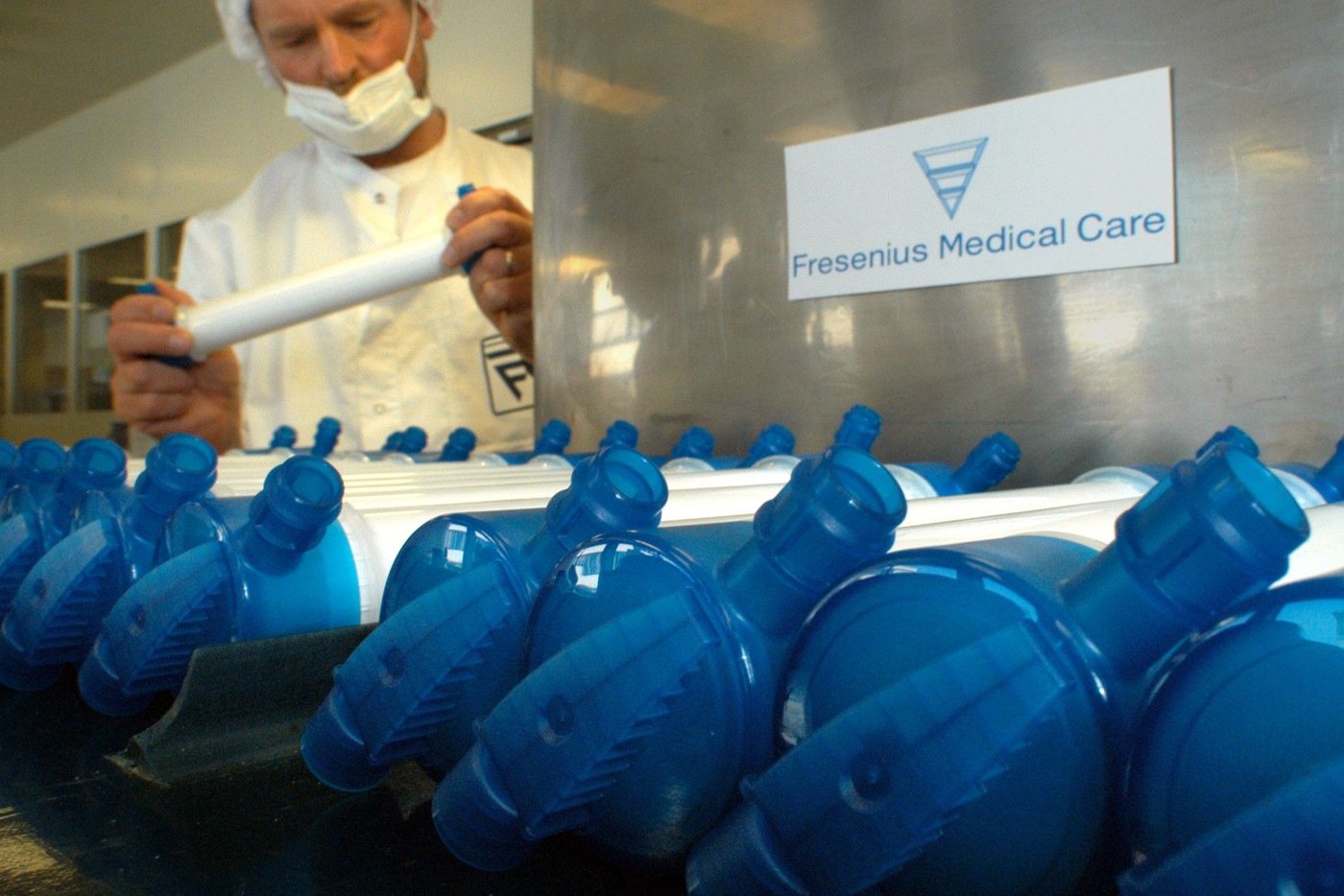 FMC: Fresenius Medical Care verlängert Sparkurs und kündigt Aktienrückkauf an