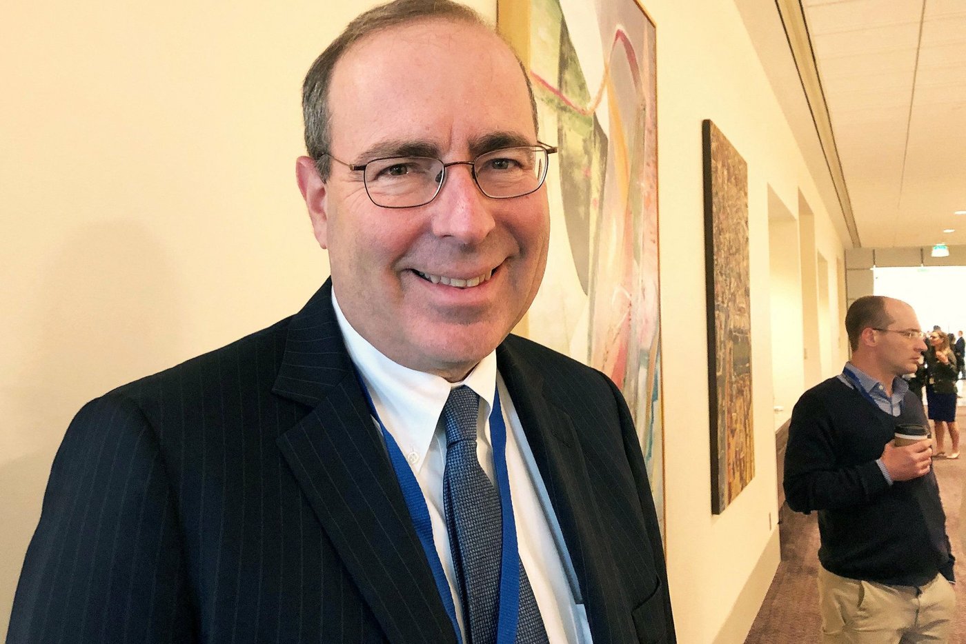 Geldpolitik: US-Zentralbanker Barkin: Fed ist 2024 nicht auf „Autopilot ...