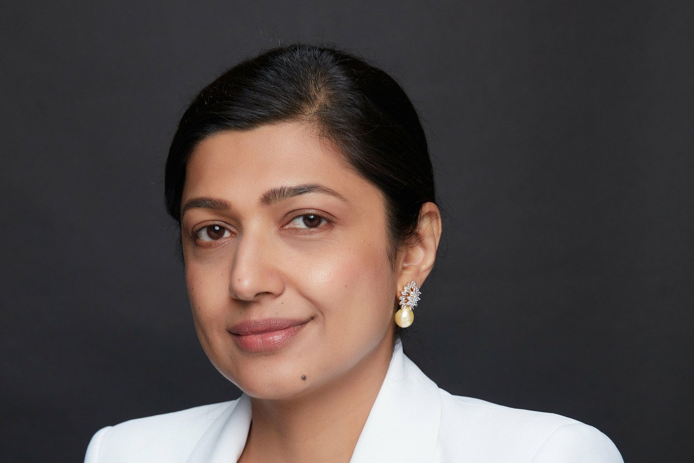 Künstliche Intelligenz: Komal Talwar hilft Unternehmen, KI nutzbar zu ...