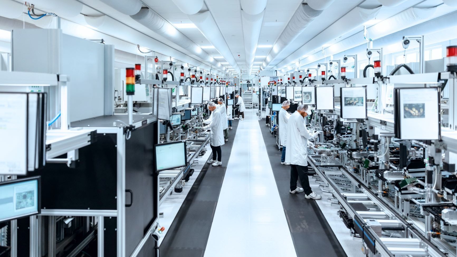 Zollner Elektronik: Europas größter Elektronikproduzent – „Von Beginn ...