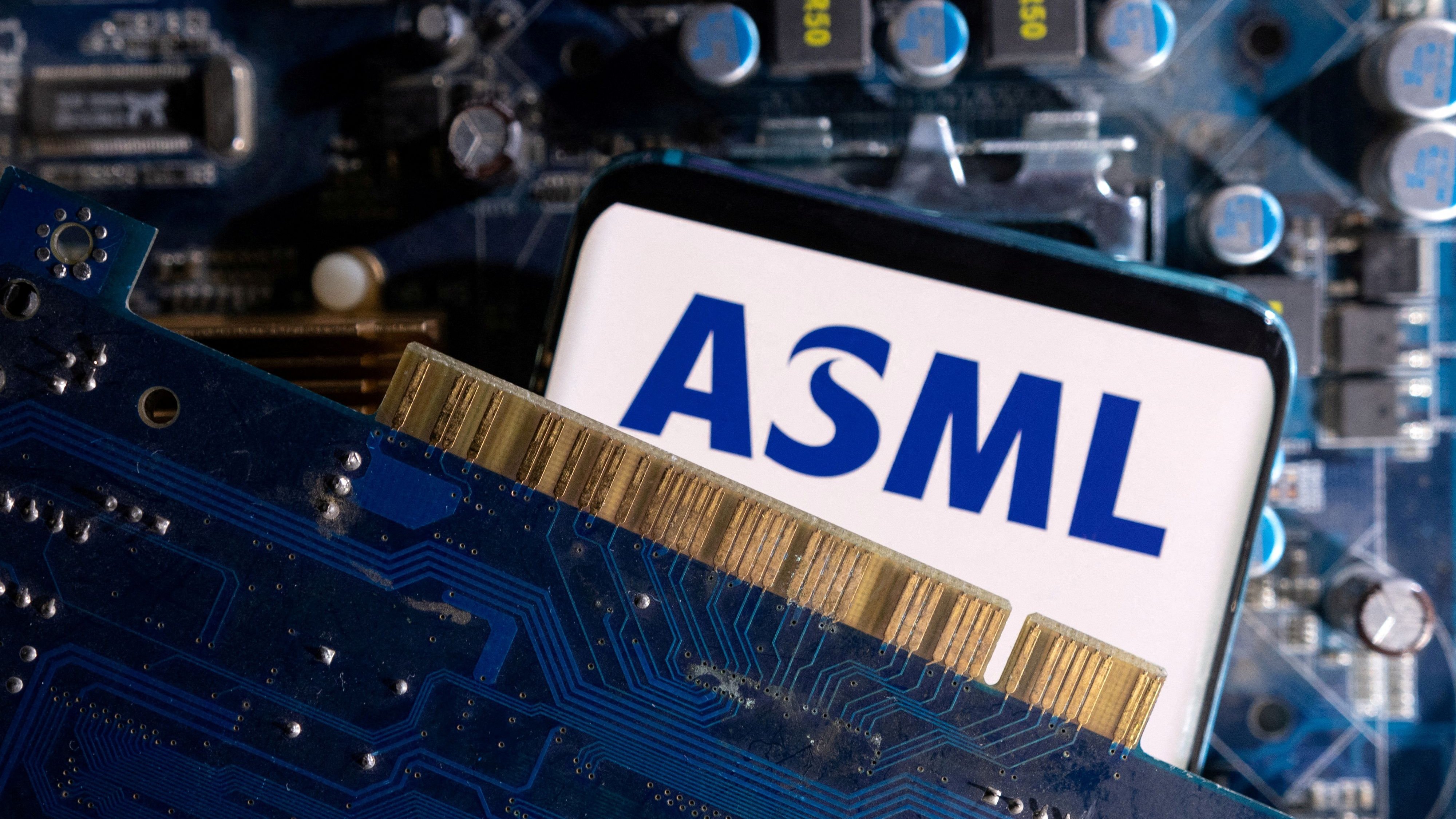 ASML-Chef im Interview: „China hinkt bei den Chips zehn Jahre hinterher“