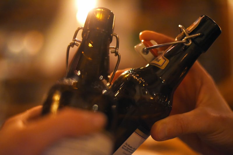 Promillerechner: Blutalkoholkonzentration (BAK) online berechnen