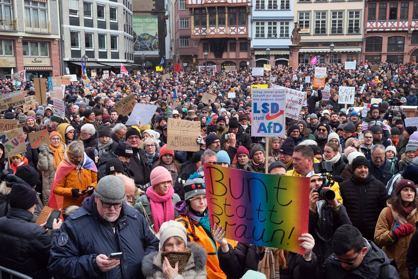 AfD: Mehr Proteste gegen rechts – Hunderttausende demonstrieren bundesweit