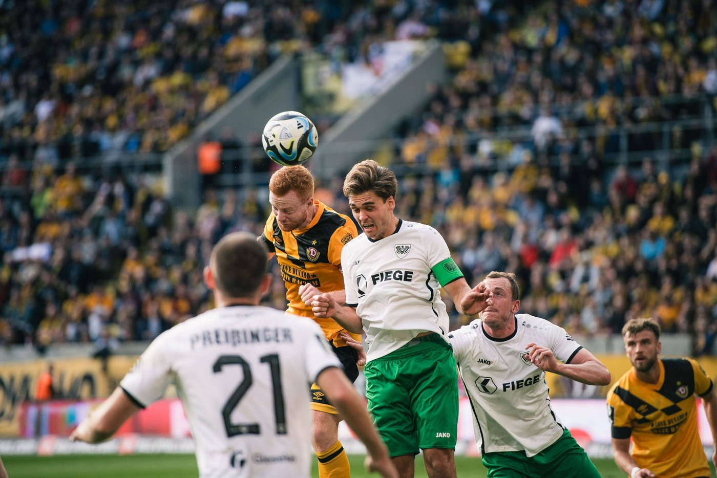 One Touch Football: „Investoren für Klubs, die keinen Investor wollen“