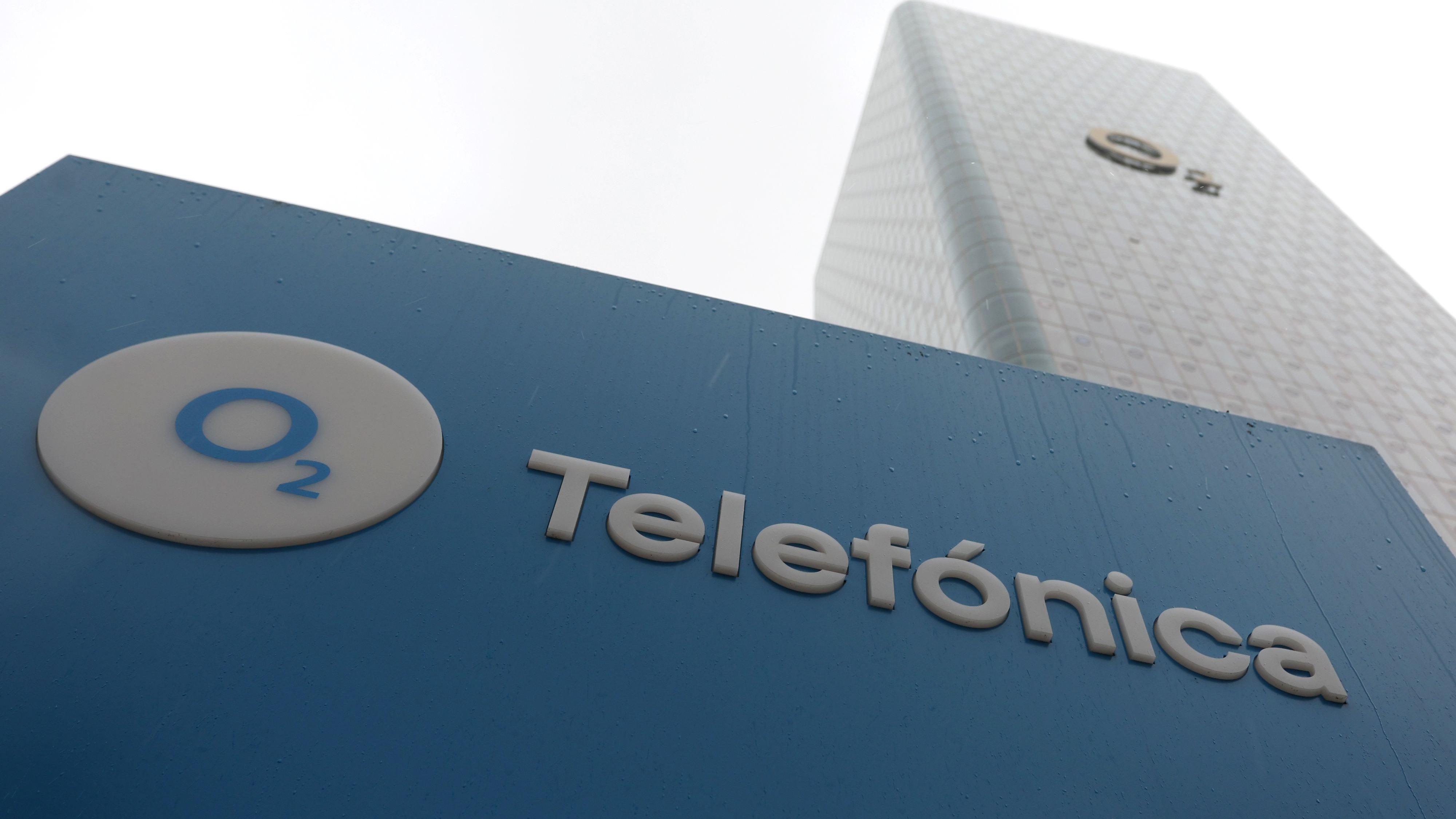 Technologie: O2 Telefonica steuert Mobilfunknetz künftig über die Cloud