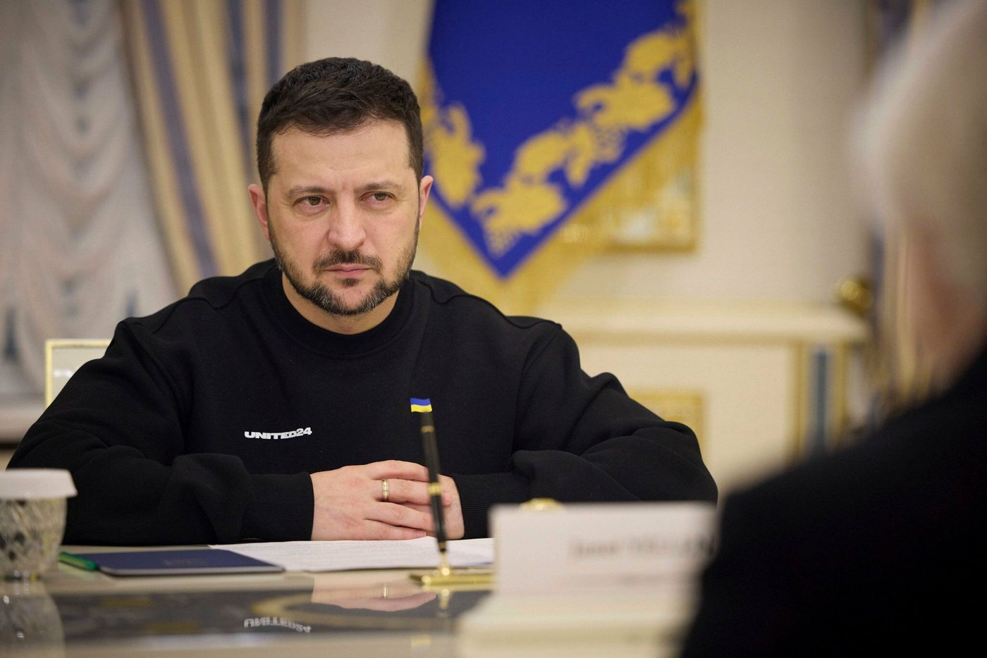 Selenski beharrt auf Strafen für Invasoren