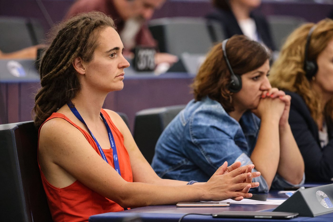 Brüssel: Aktivistin Carola Rackete will Mandat im EU-Parlament abgeben