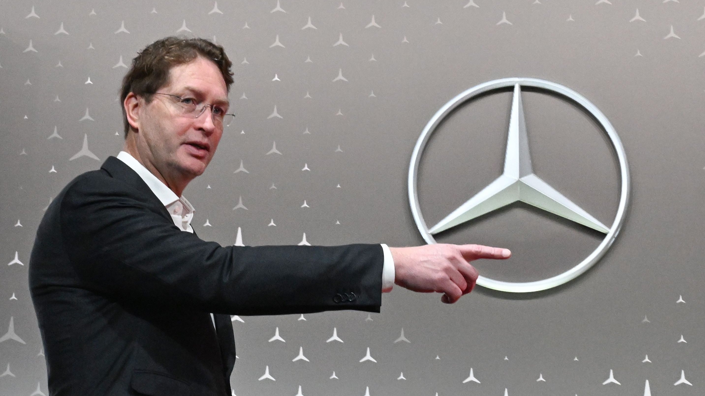 Mercedes: Von „Irrweg“ bis „Herztod“ – Missmut über Källenius wächst