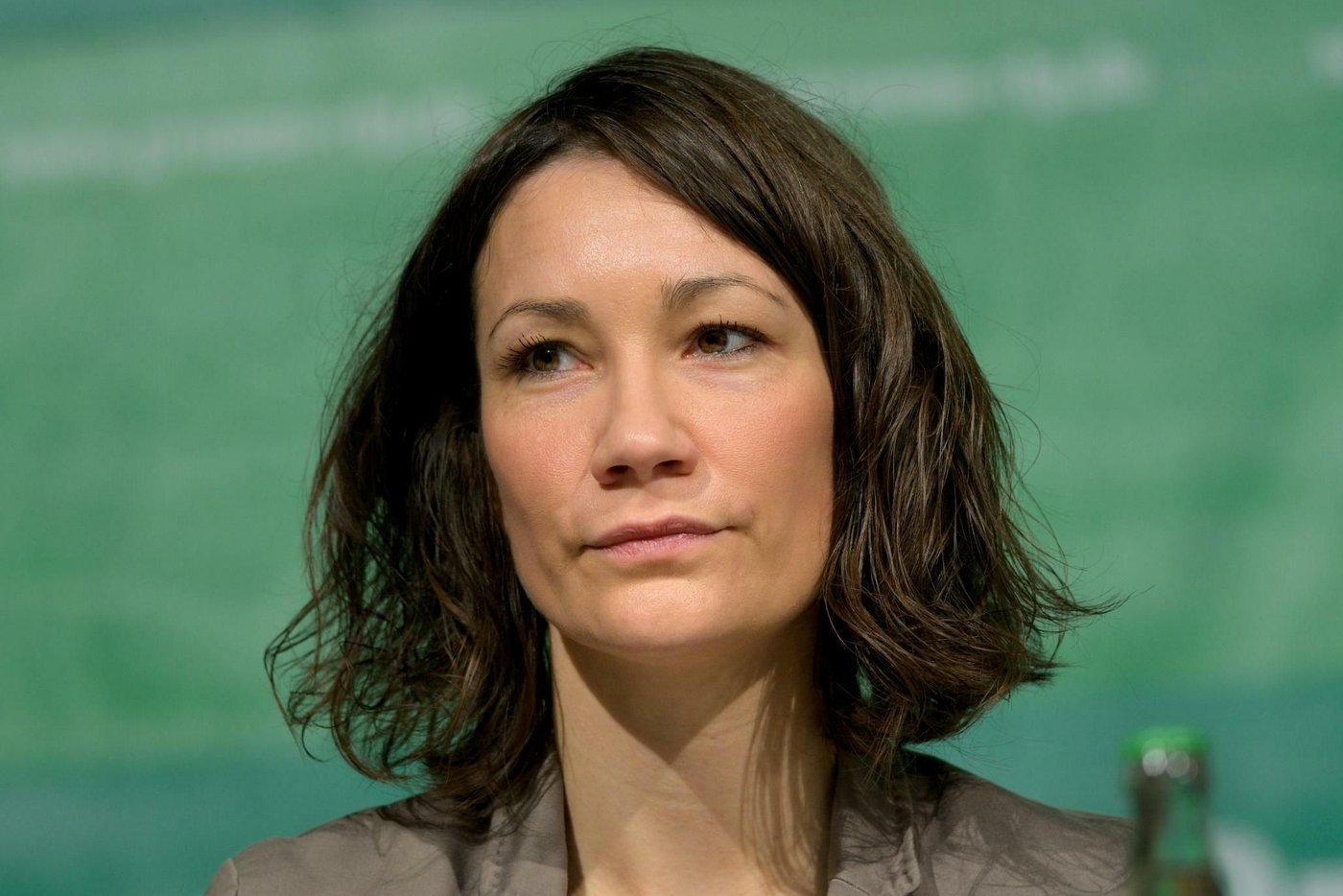 Weggang: Wie die Grüne Anne Spiegel ersetzt wird – Handelsblatt Morning ...