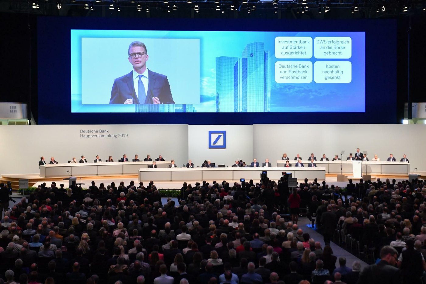 Hauptversammlung 2024: Deutsche Bank will Aktionärstreffen wieder ...