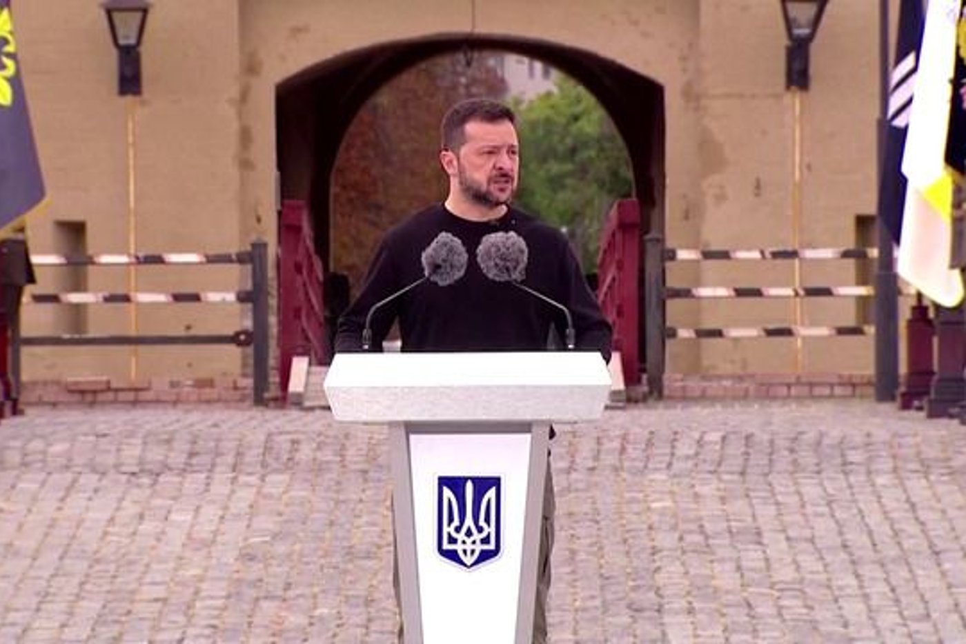 Selenski: Lage an der Front ist „sehr, sehr schwierig“