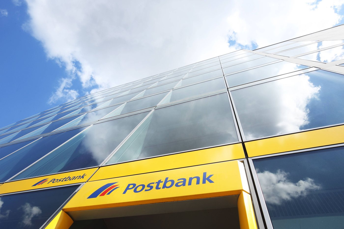 Postbank: Service-Probleme – Fast 450 Klagen gegen die Postbank allein ...
