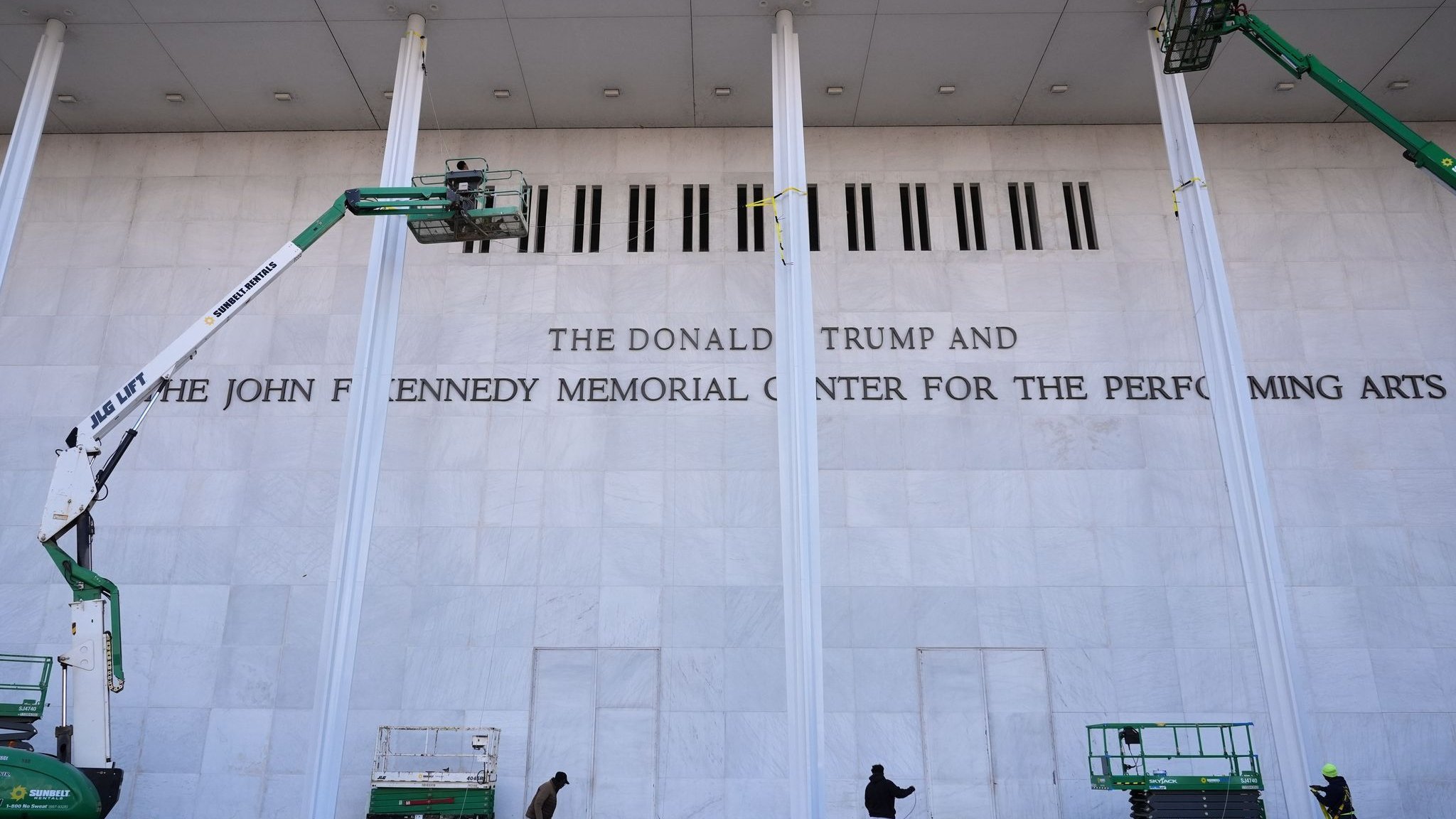USA: Gericht – Der Name Trump darf nicht auf Kennedy Center stehen