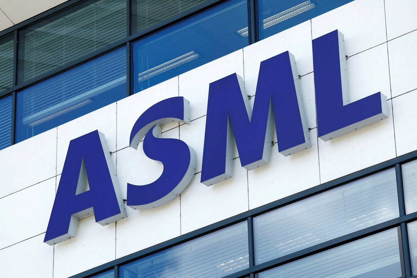„2024 ein Übergangsjahr“: ASML enttäuscht mit Ausblick