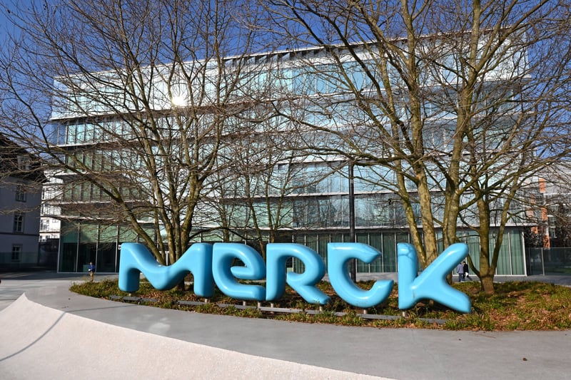 Merck-Aktie fällt: Konzern stellt Studie zu Xevinapant ein