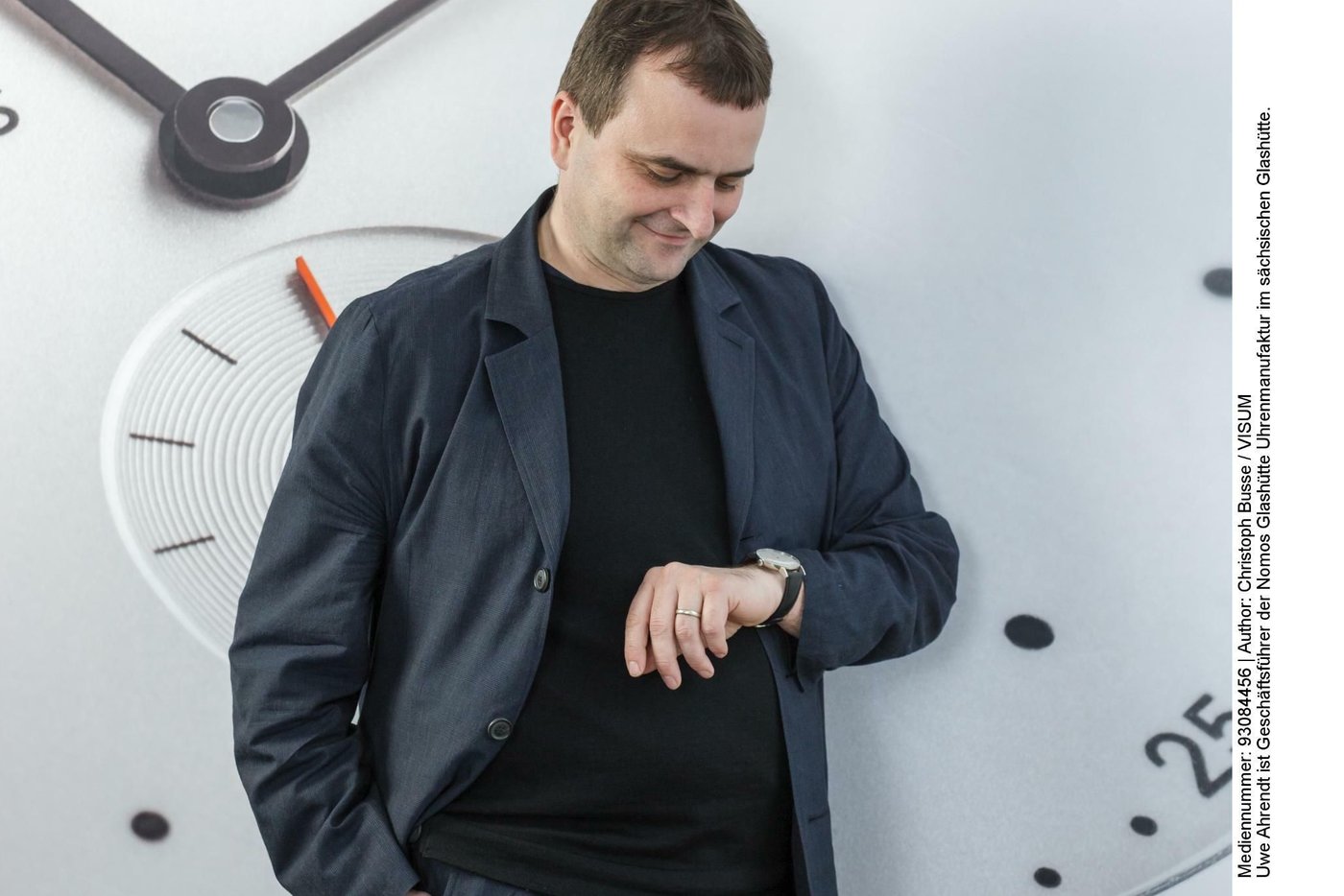 Nomos-Chef Uwe Ahrendt warnt vor Einbrüchen der Uhrenbranche