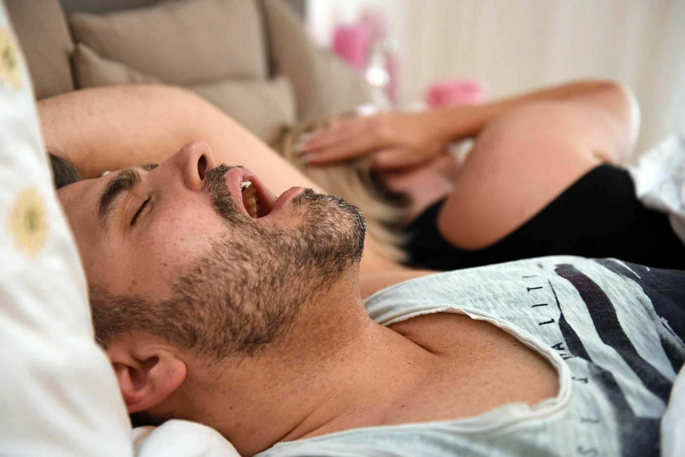 Schlafstudie: Die Säge im Bett - Was tun gegen das Schnarchen?