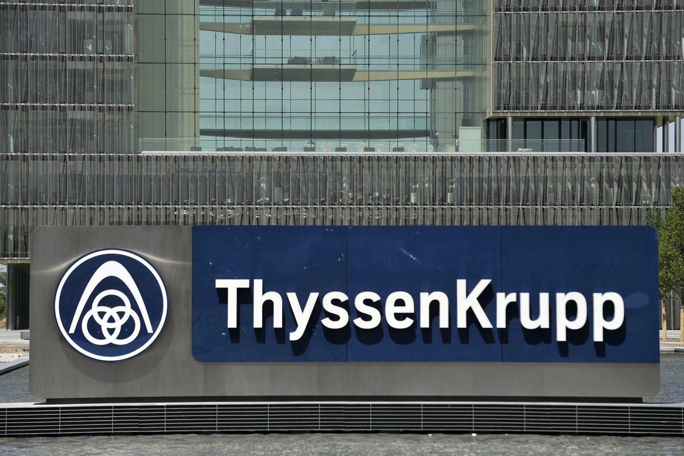 Edwin Eichler: Thyssen-Krupp hält Vorstand bei Schienenkartell für ...