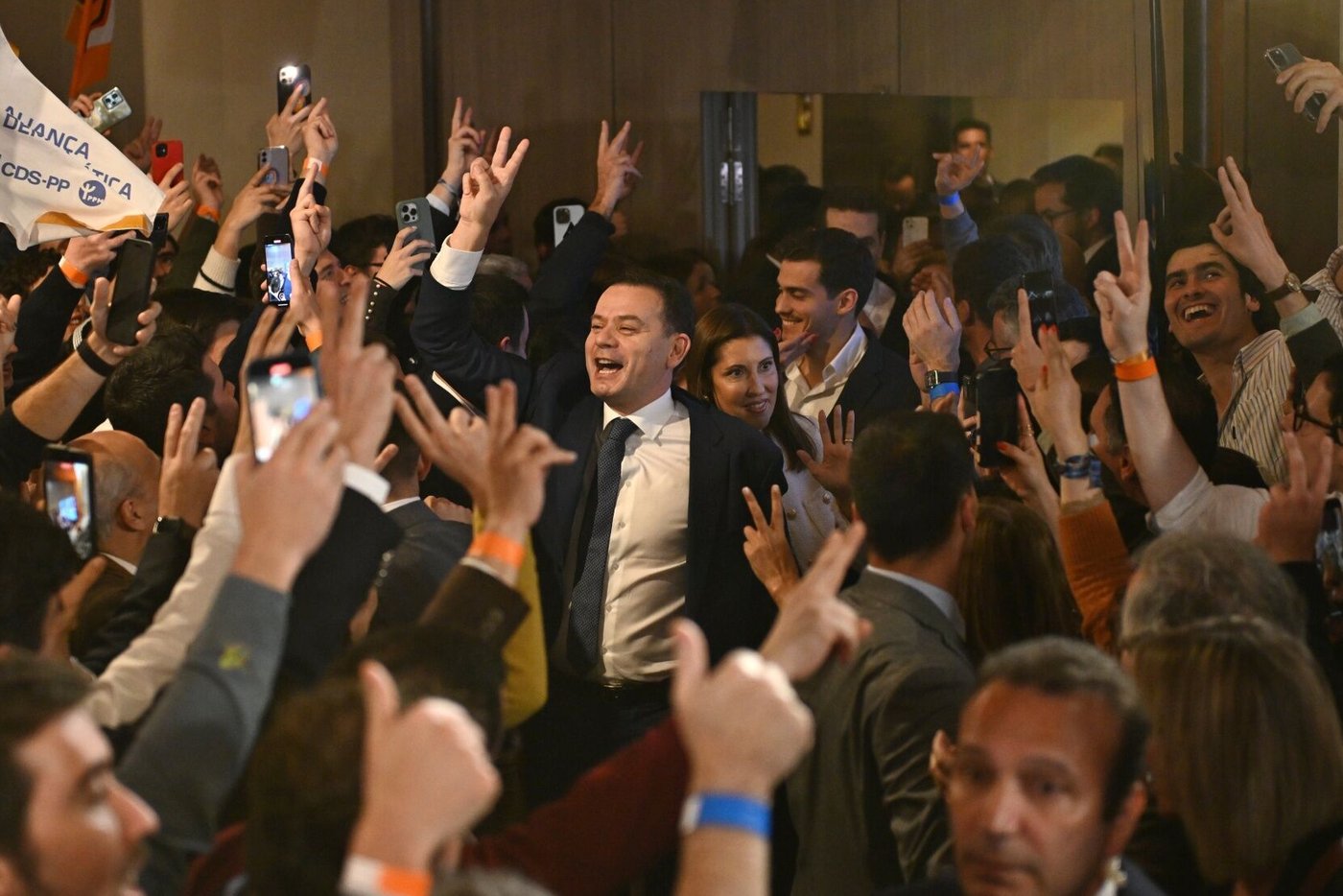 Nach der Wahl: Portugal steht vor der Bildung einer fragilen ...