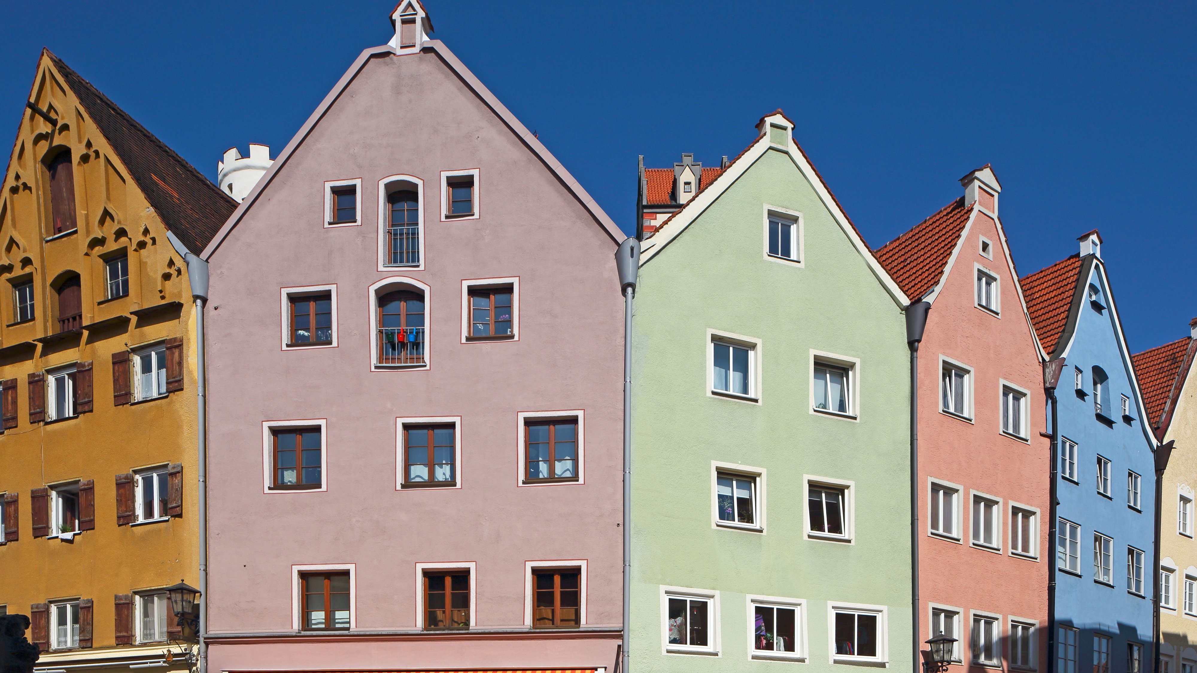 Kaufnebenkosten: Was Deutschlands Nachbarstaaten beim Immobilienkauf anders machen