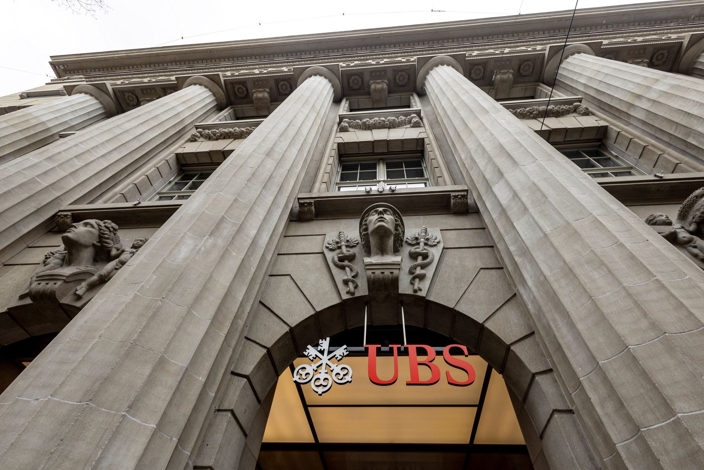 Banken: UBS startet nach Credit-Suisse-Übernahme große Werbekampagne