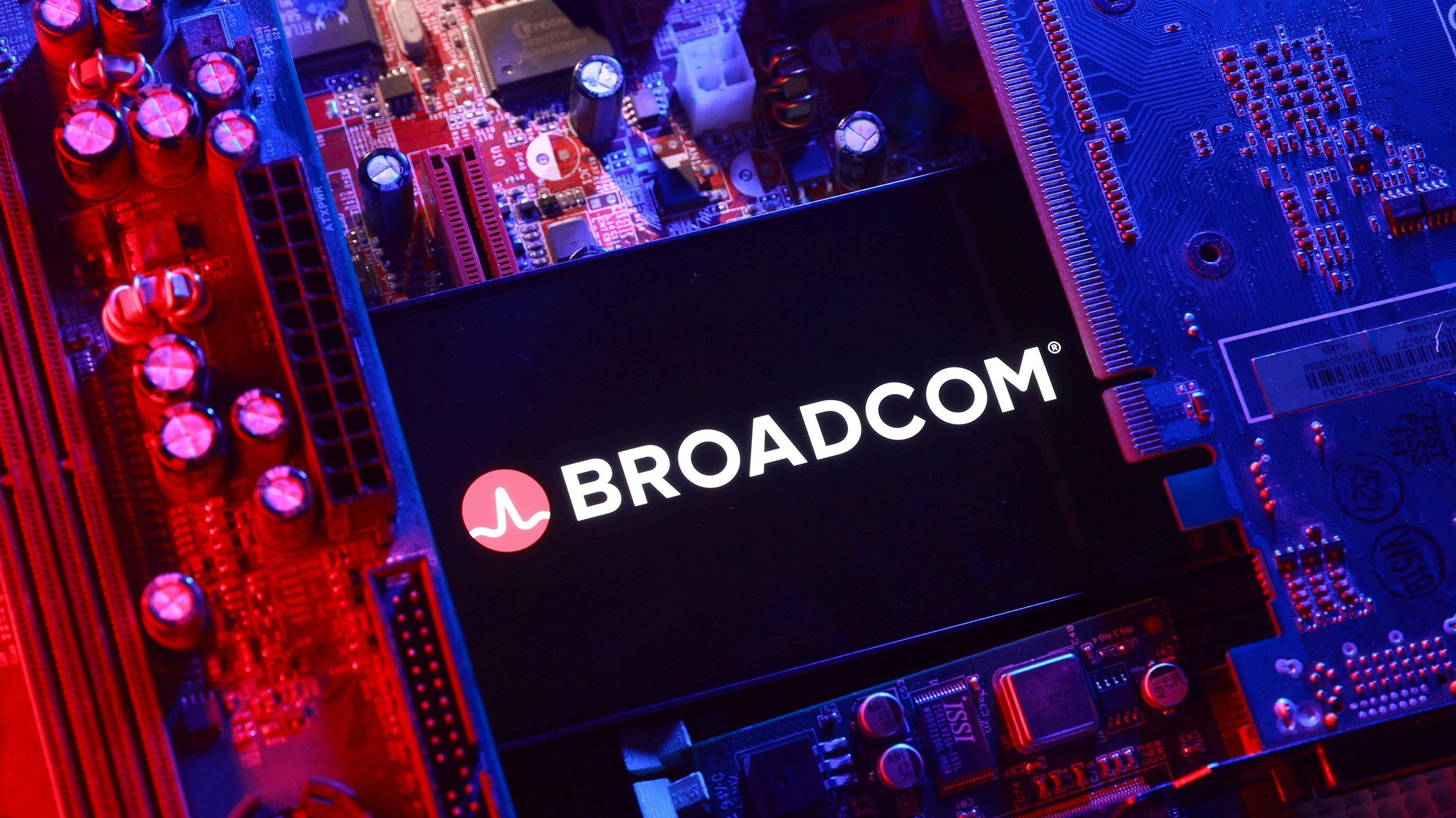 Broadcom-Aktie: Chip-Deal mit OpenAI? Strategen heben Kursziele an