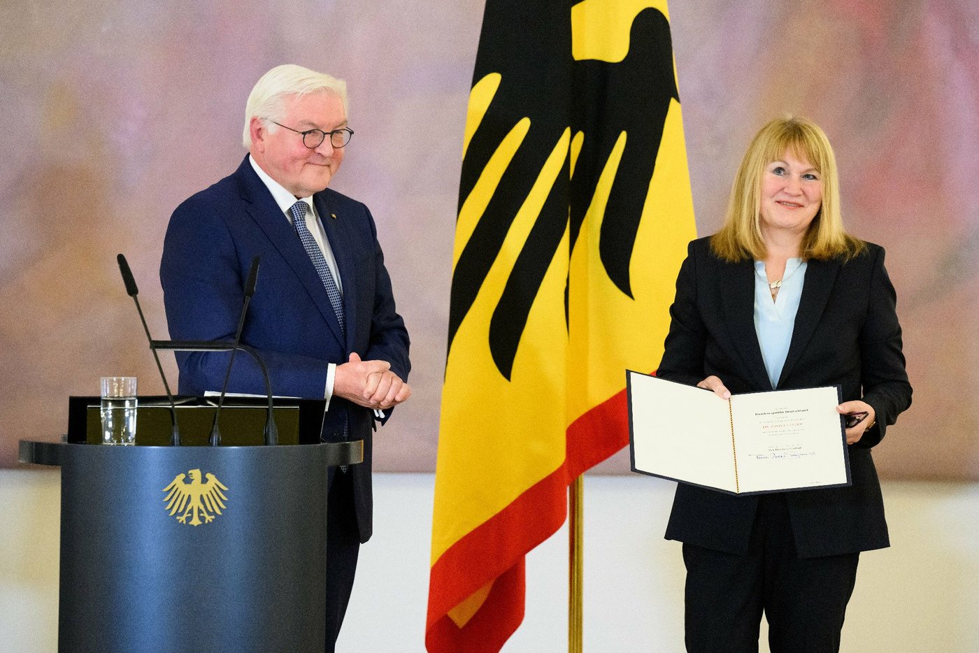 Bundesverfassungsgericht: Frank-Walter Steinmeier ernennt zwei neue Richter