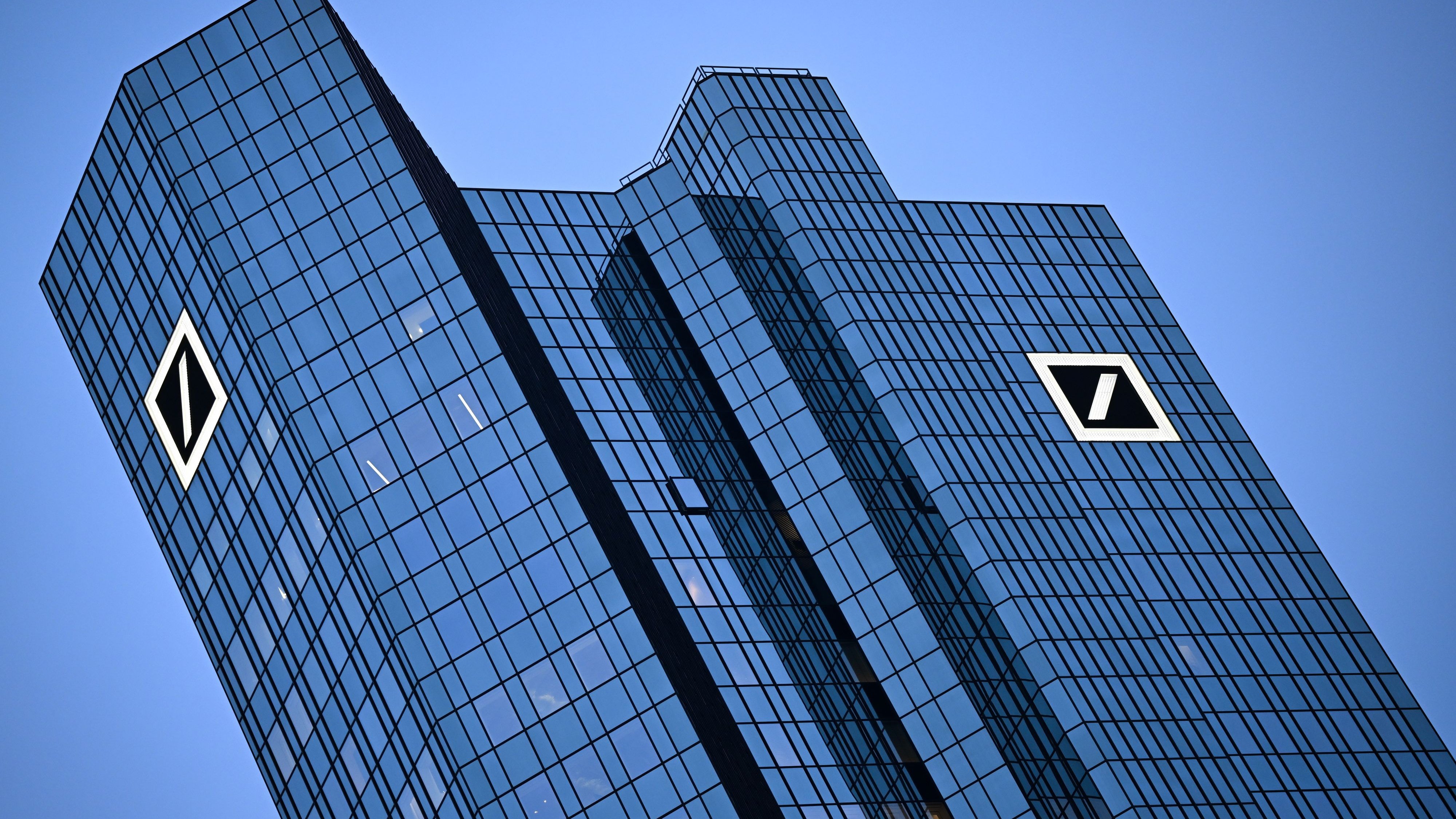 Aktienrückkauf: Deutsche Bank kauft für 250 Millionen Euro eigene Aktien