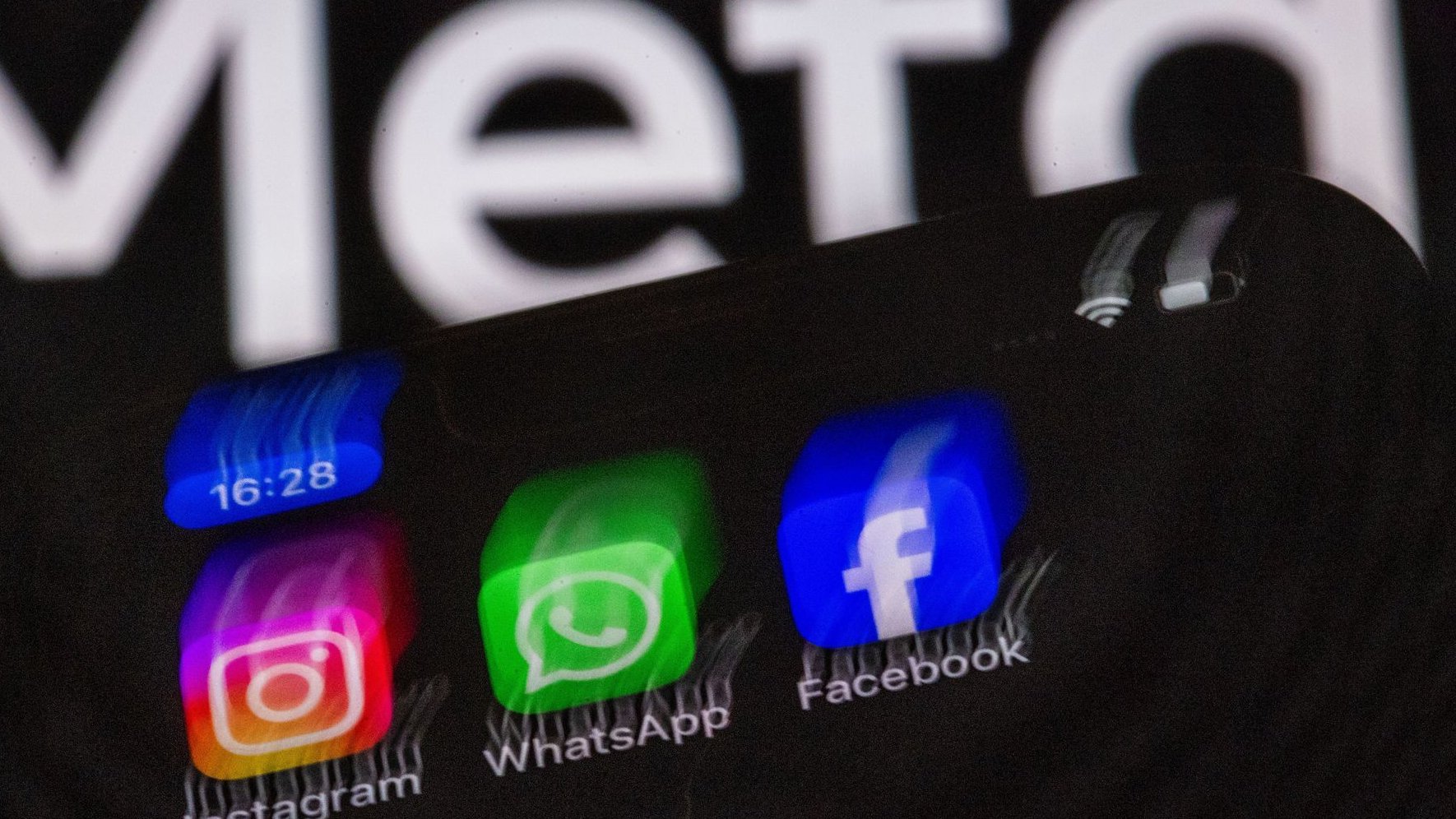 Mindestalter: EU geht gegen Facebook und Instagram vor
