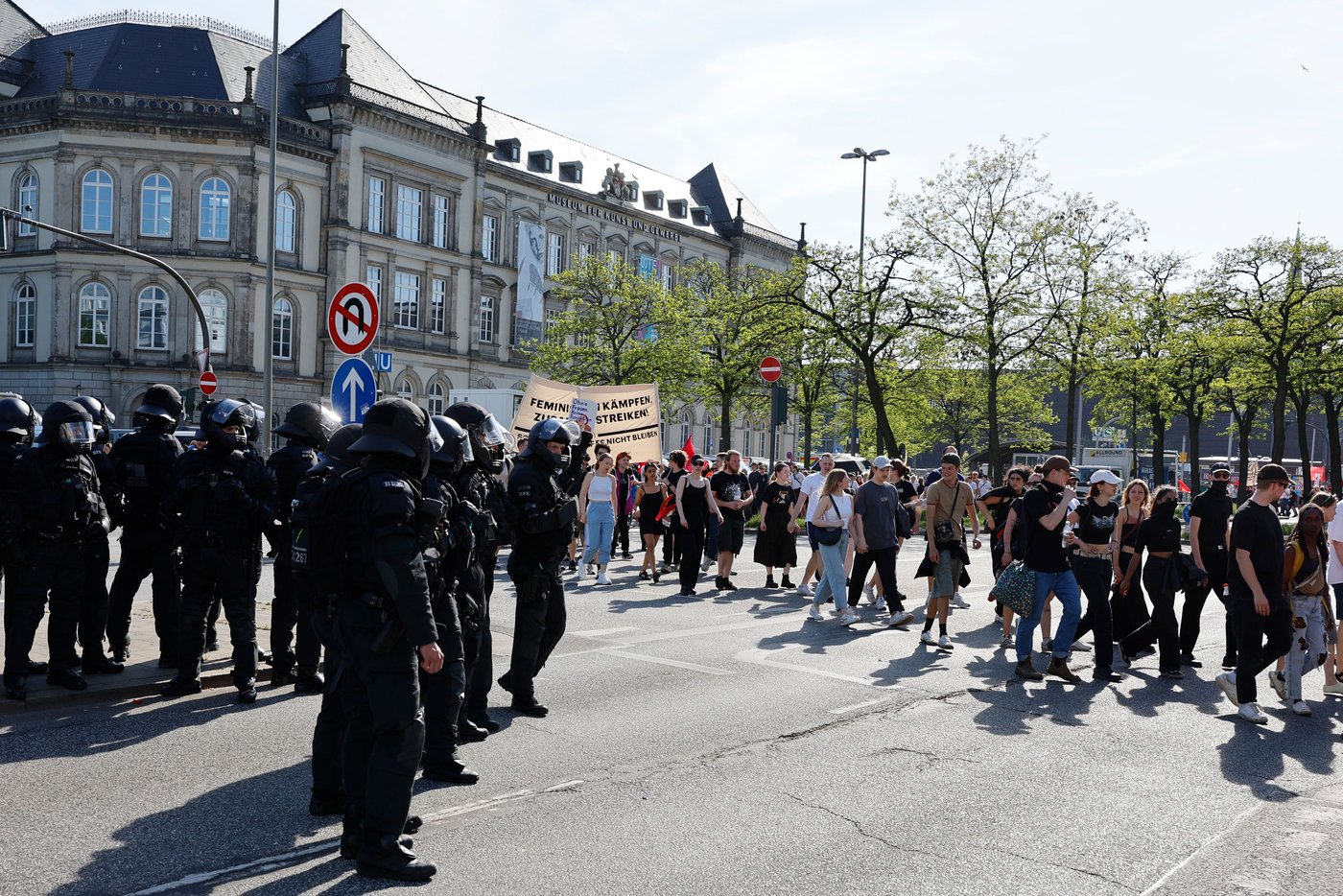 1. Mai: Mehr als Zehntausend bei linken Demos