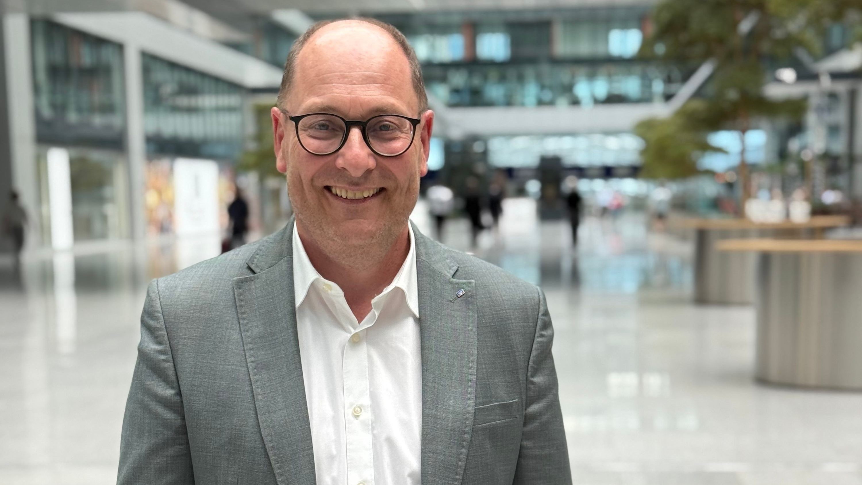 Genossenschaftsbanken: Bankchef Michael Hoeck rückt an die Verbandsspitze