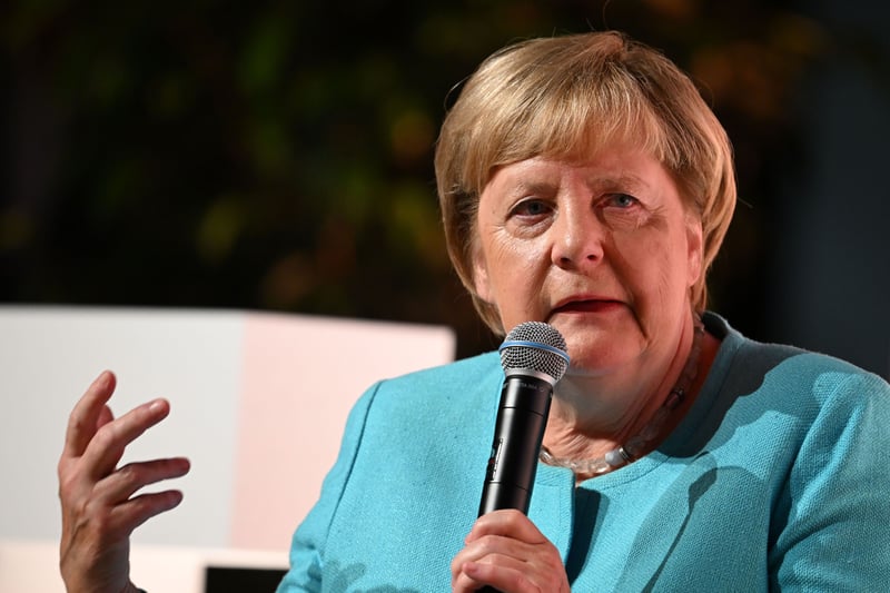 Kritik: Angela Merkel mahnt „Maß und Mitte“ an